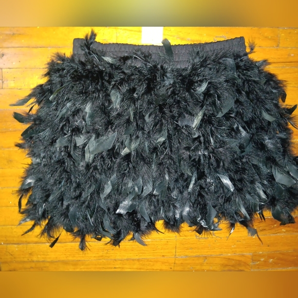 La' Ros | Skirts | La Ros Feathered Skirt | Poshmark